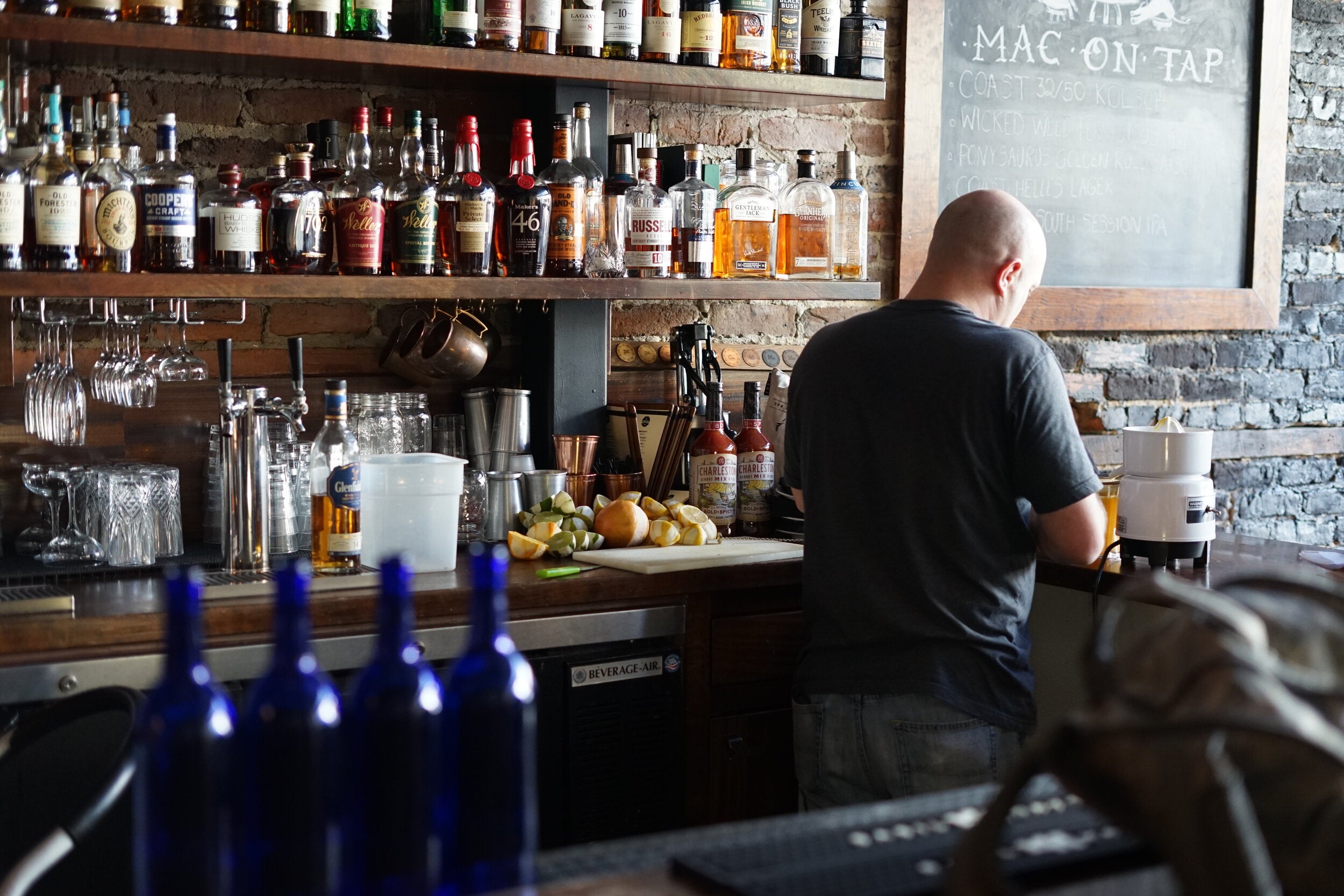 Bars and Restaurants Serving mocktails and Non-Alcoholic Options in Ch